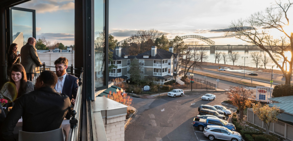 GALLERY – Terrace at The River Inn